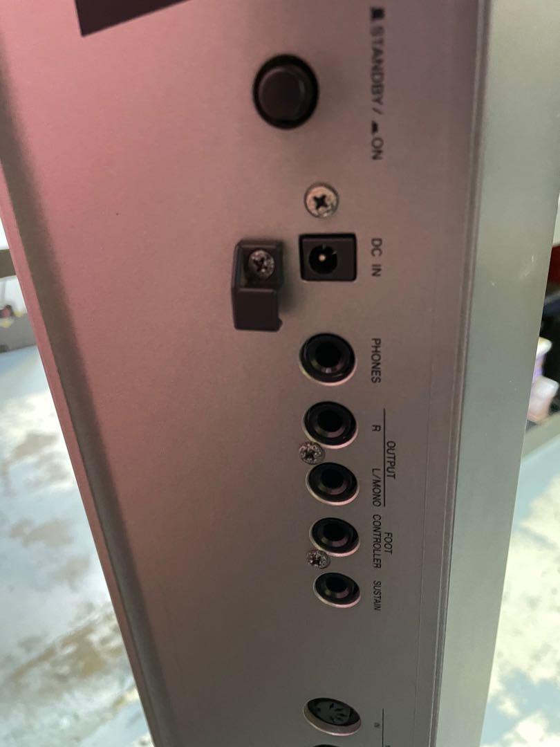 YAMAHA MM8 SYNTHESIZER, Hobbies & Toys, Music & Media, Musical ...