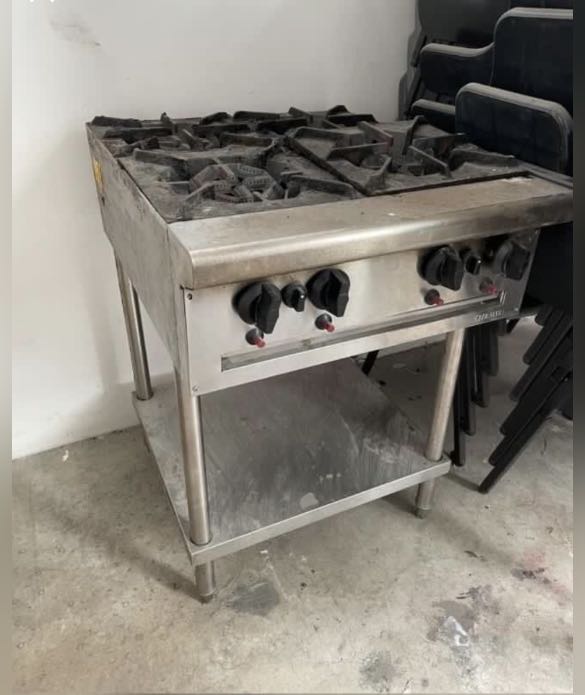 4 ring gas stove/ burner Berjaya unit, Furniture & Home Living ...