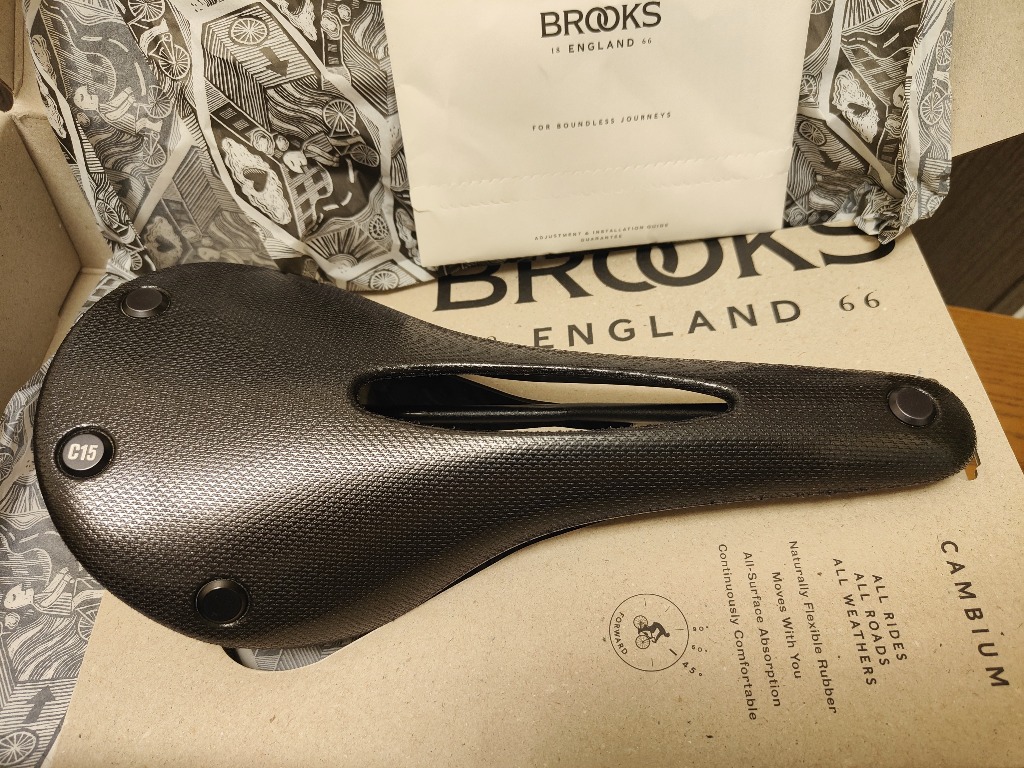 Brooks C15 saddle 單車座位 小布 fnhon birdy , 運動產品, 單車及配件, 單車 - Carousell