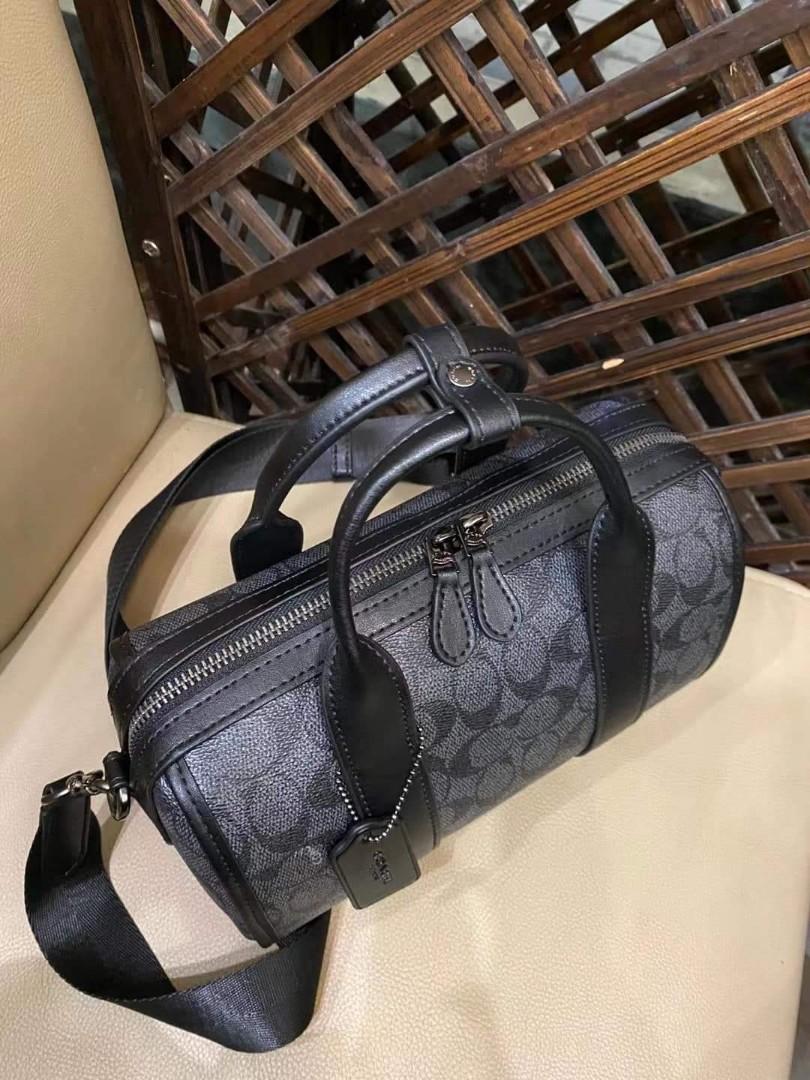 CA186 Gotham Duffle 24 in Signature Canvas, Women's Fashion, Bags ...