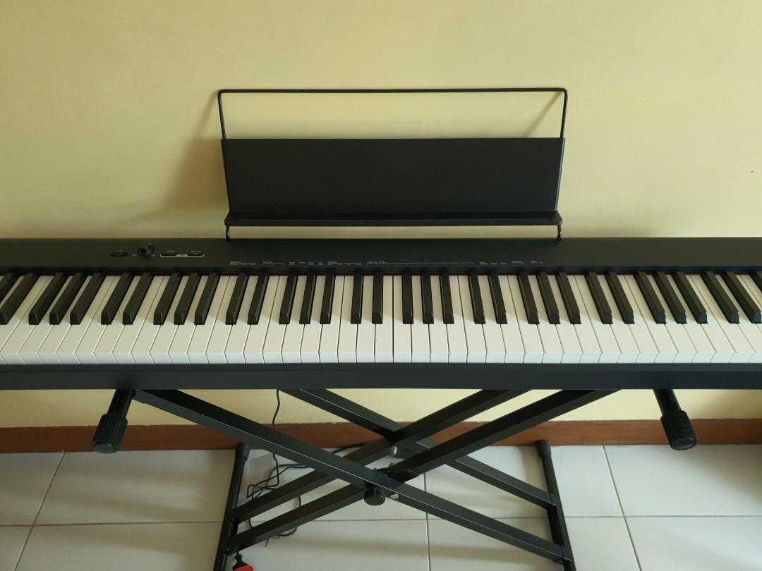 Casino keyboard piano CDP -S100, Hobbies & Toys, Music & Media, Musical ...