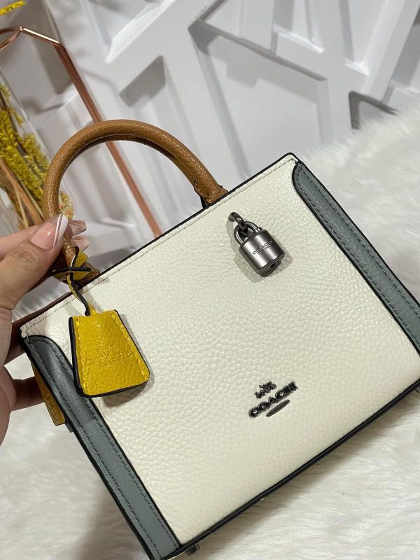 Coach Micro Zoe Crossbody Bag, Luxury, Bags & Wallets on Carousell