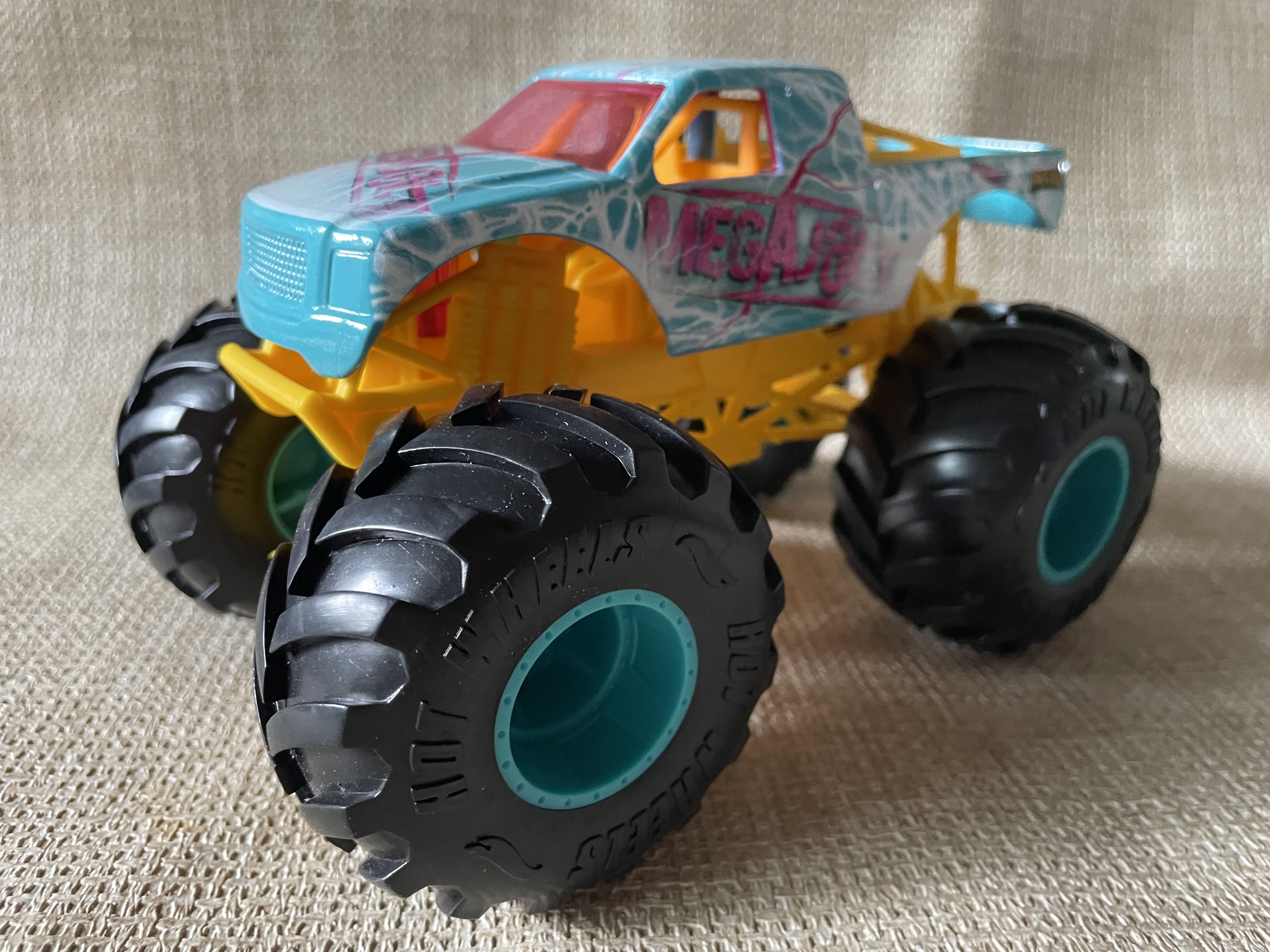 Hot Wheels Mega Jolt Big Monster Jam Truck, Hobbies & Toys, Toys ...
