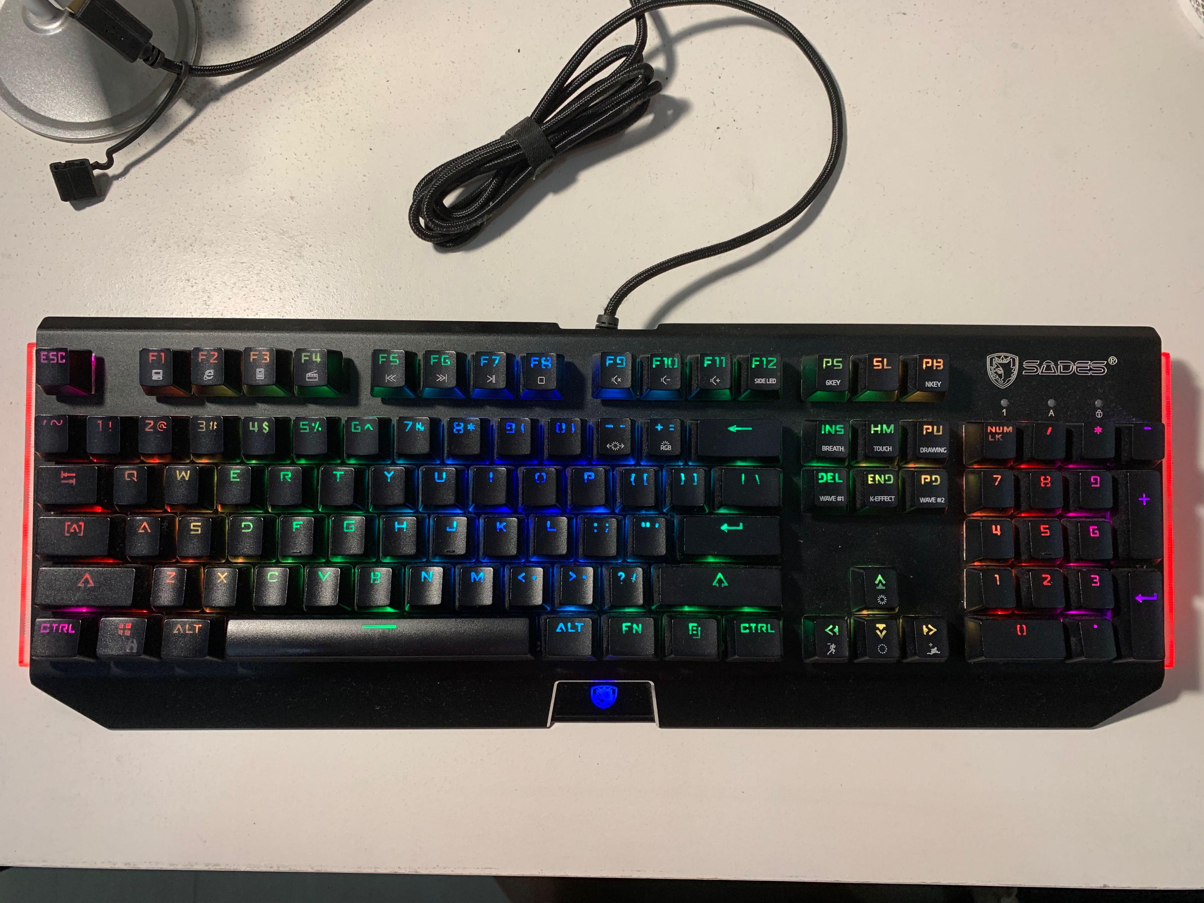 Keyboard Sades Thrysus, Elektronik, Bagian Komputer & Aksesoris di ...