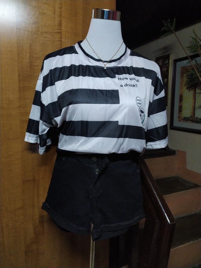 K-Tees Oversized, Women's Fashion, Tops, Shirts on Carousell