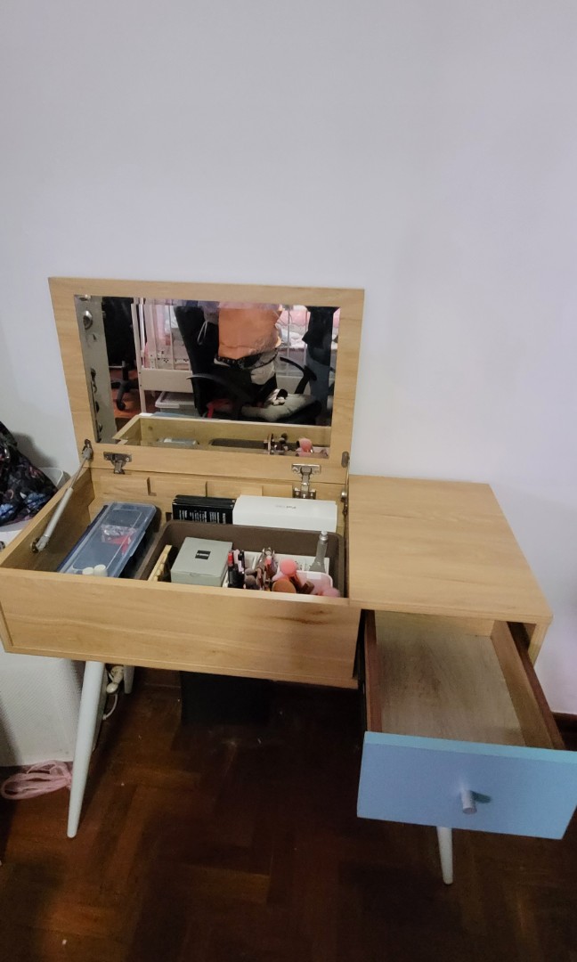 Nordic Makeup Study Table 2 in 1 with Mirror, Furniture & Home Living ...