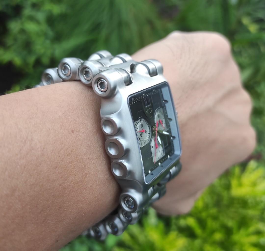 Oakley Minute Machine Gen 1 - Black Dial, Men's Fashion, Watches ...