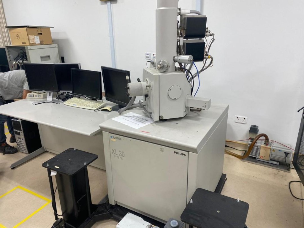 Philips XL 30 FEG Scanning Electron Microscope for sale @$15,000 per ...