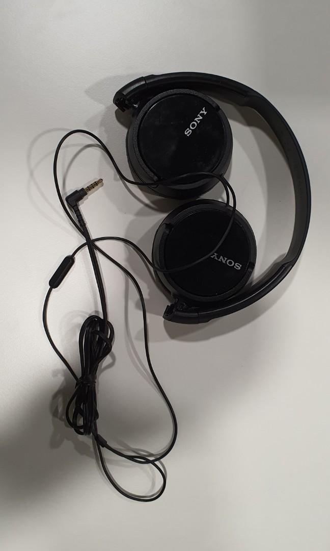 Sony wired headphones with microphone, Audio, Headphones & Headsets on ...