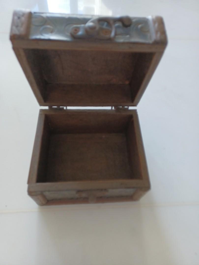 Vintage Brown Box, Furniture & Home Living, Home Improvement ...