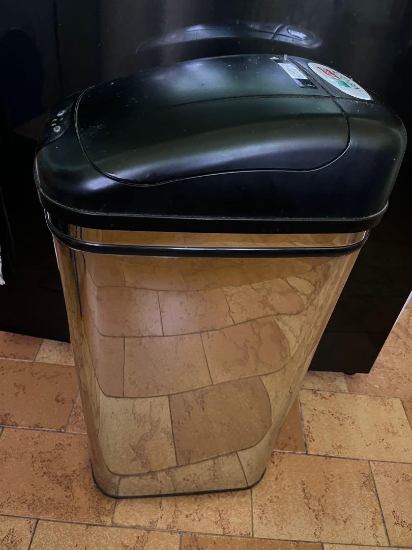 Auto Dustbin Trash Bin L68xW26xD38cm, Furniture & Home Living, Cleaning ...
