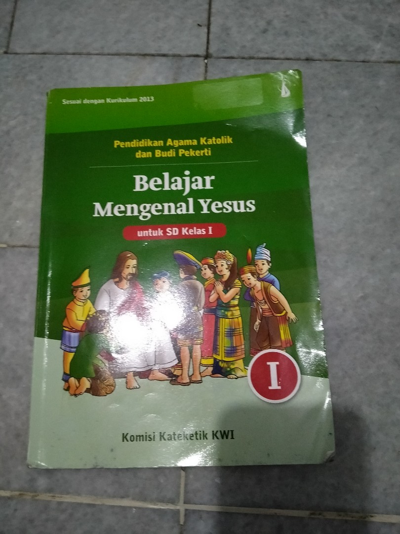 Belajar mengenal Tuhan Yesus kls 1, Buku & Alat Tulis, Buku di Carousell