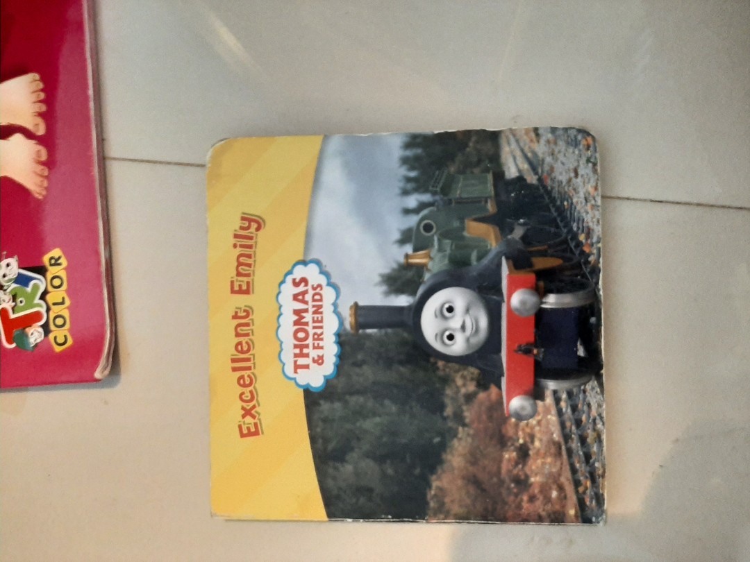 Buku thomas, Buku & Alat Tulis, Buku Anak-Anak di Carousell