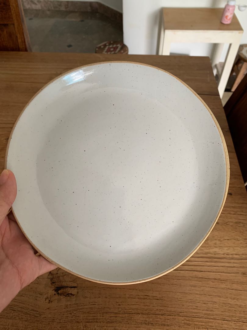 Castlery dinner plate set, Furniture & Home Living, Kitchenware ...