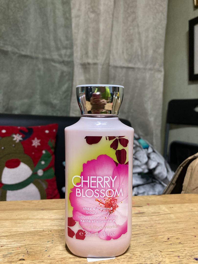 Cherry Blossom Bath And Body Works Lotion 236ml Beauty And Personal Care