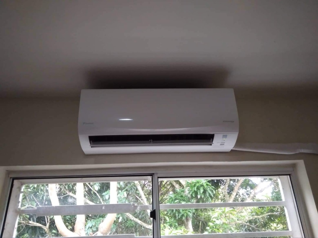 Daikin split type inverter Aircon with free installation brand new ...