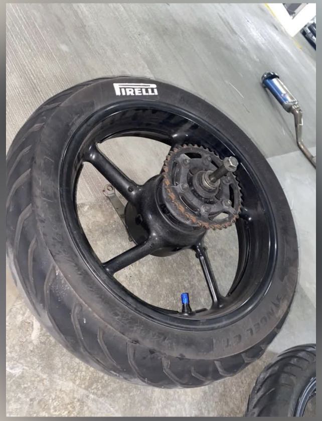 FZ16 Rims Tyres, Motorcycles, Motorcycle Accessories on Carousell
