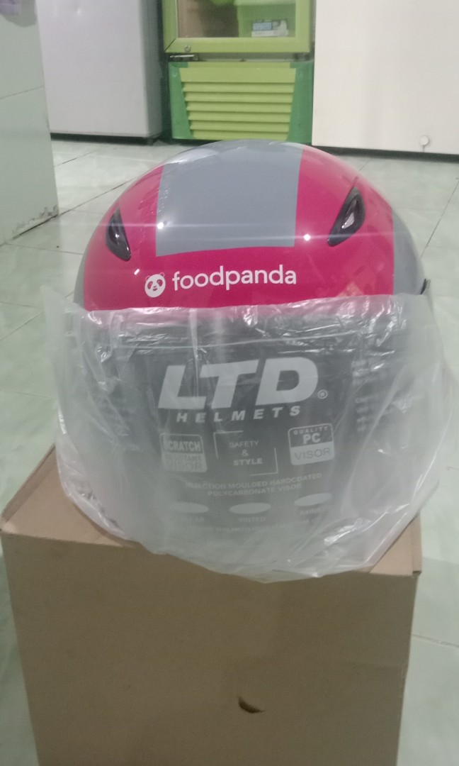 Helmet foodpanda limited edition, Motorbikes on Carousell