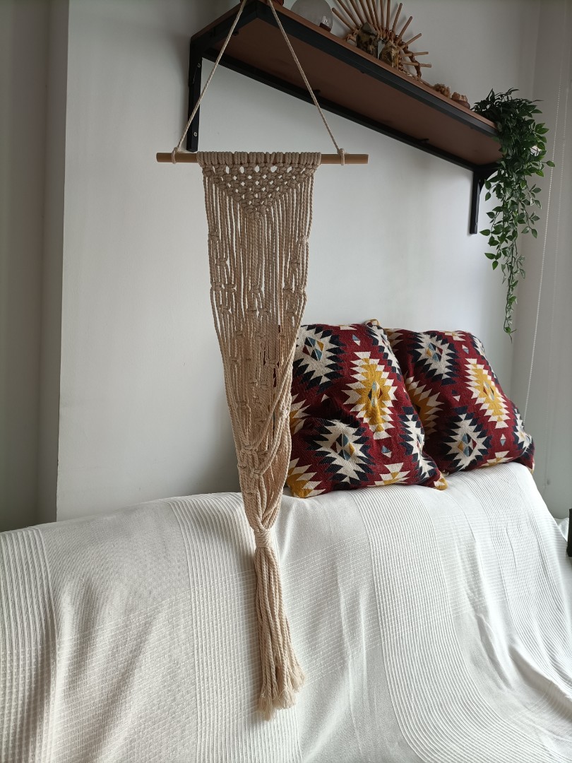 Hooga Macrame Planter wall deco, Furniture & Home Living, Home Decor ...