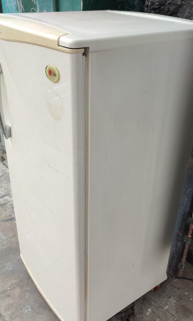 Lg ref 4ft tall price 3200 pesos makati pick up (sold to julianne ...