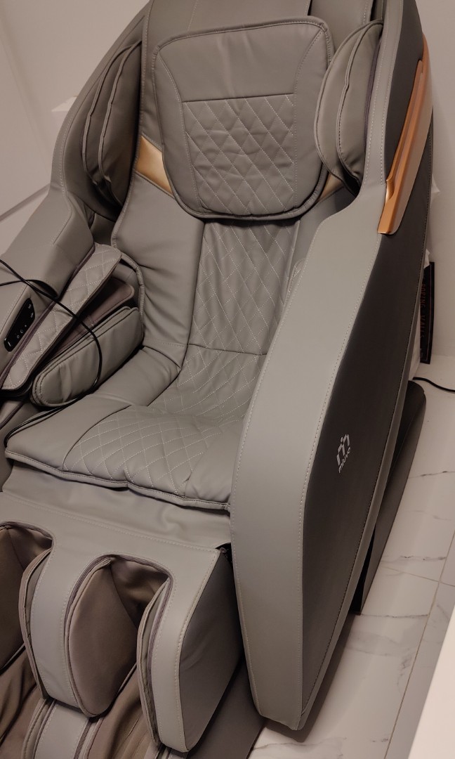 Miuvo MiuDeluxe Massage Chair, Health & Nutrition, Massage Devices on ...