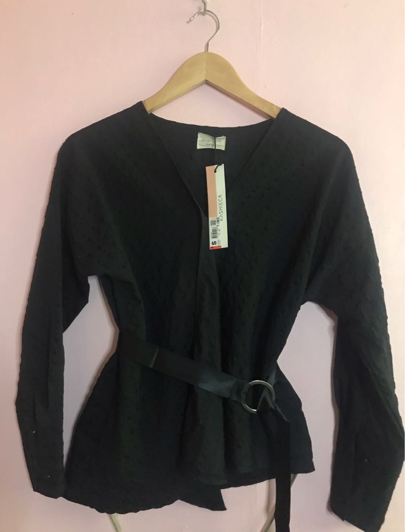 Kashieca SRP 1,098 on Carousell