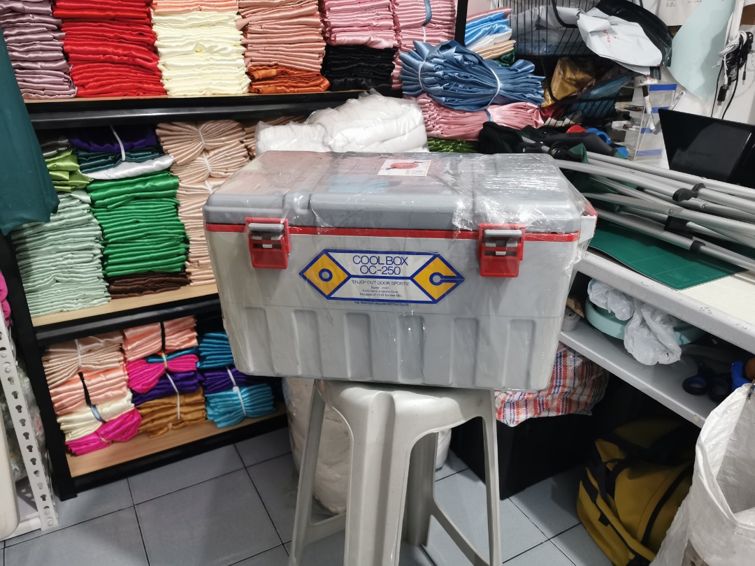 Peacock Cooler made in Japan, Sports Equipment, Hiking & Camping on ...