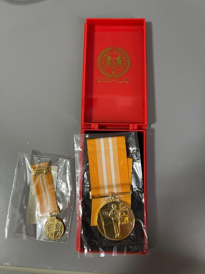SAF - Good Service Medal, Hobbies & Toys, Memorabilia & Collectibles ...