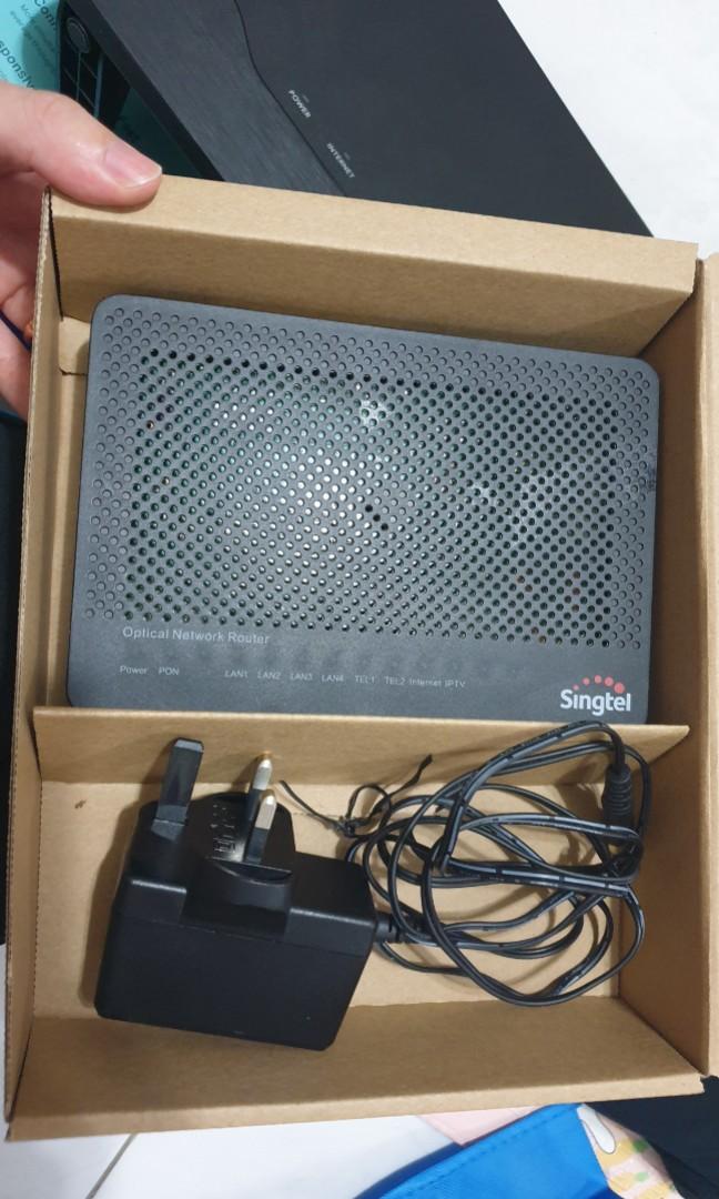 Singtel Mesh Router & Huawei Optical Network Terminal, Computers & Tech ...