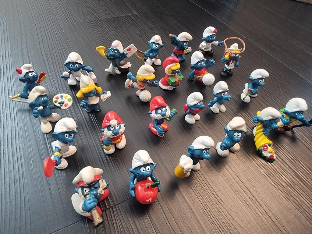 Smurf Smurfette Figurine Vintage Collection 1965 - 1983 Smurfs Playing ...