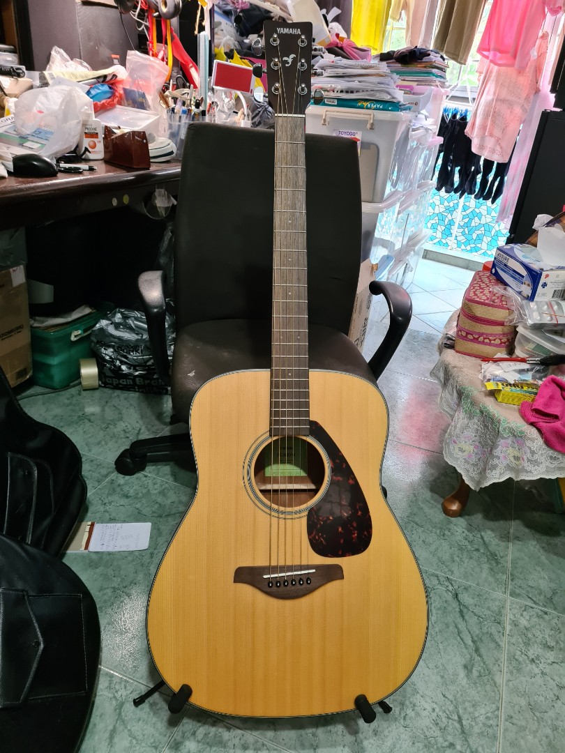 Yamaha FG800M Acoustic guitar, Hobbies & Toys, Music & Media, Musical Instruments on Carousell