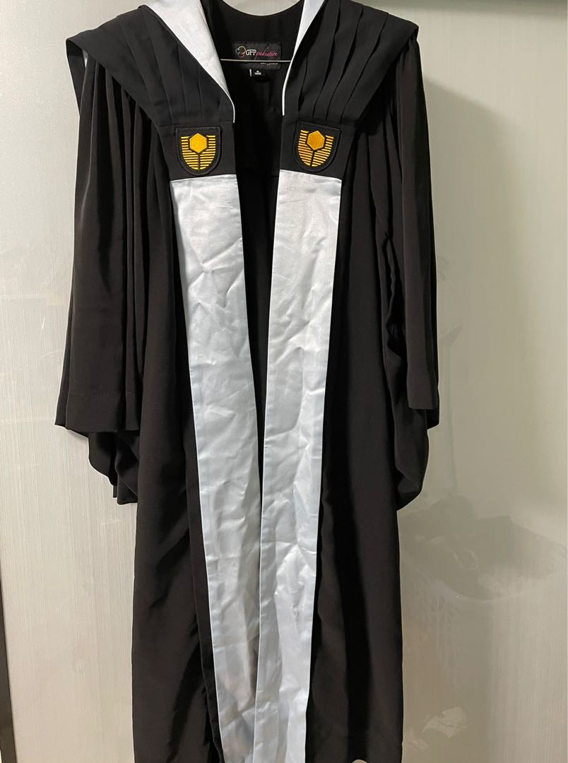 Curtin University graduation gown, Women's Fashion, Dresses & Sets ...