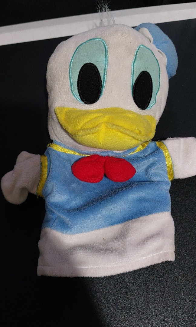 Daisy Duck Hand Puppet, Hobbies & Toys, Toys & Games on Carousell