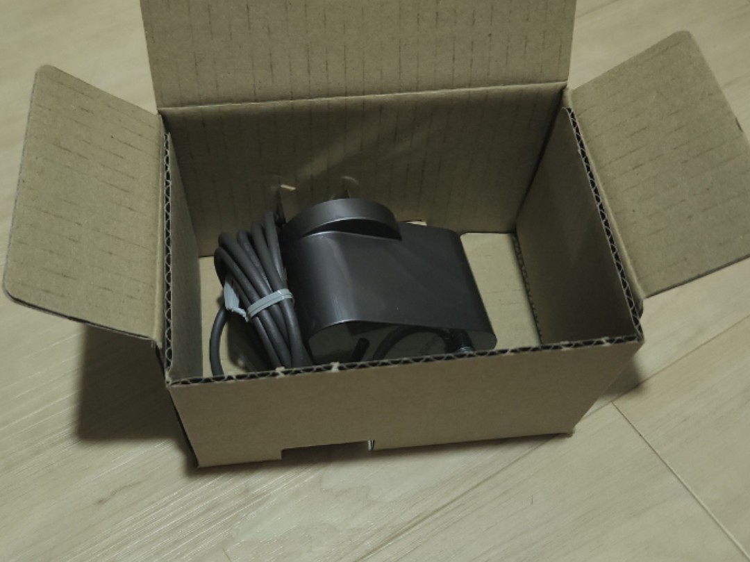 Dyson v12 charger, TV & Home Appliances, Vacuum Cleaner & Housekeeping ...