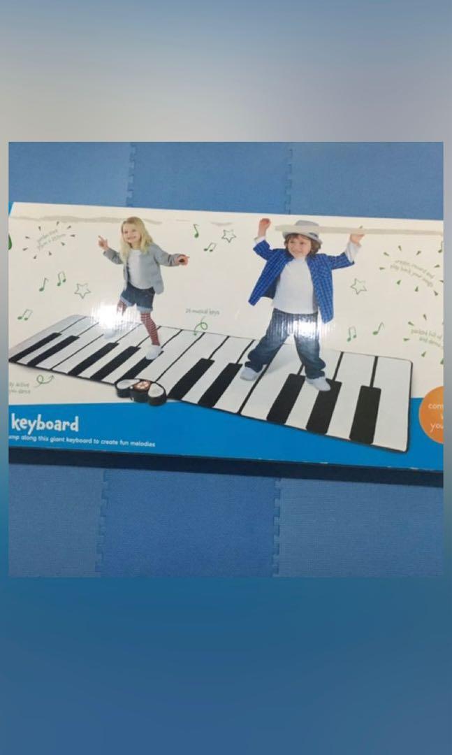 ELC giant keyboard, Toys & Collectibles, Mainan di Carousell