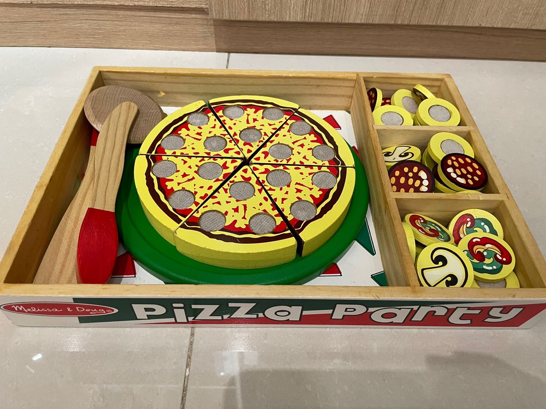 Melissa & Doug Pizza Party, Hobbies & Toys, Toys & Games on Carousell