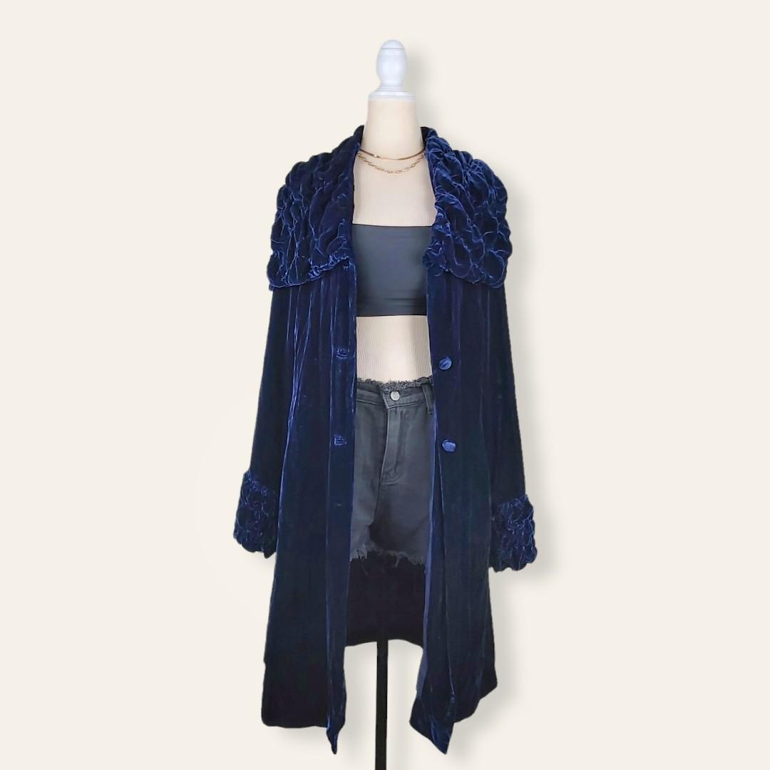 N.BLUE LONG VELVET COAT, Women's Fashion, Coats, Jackets and Outerwear ...