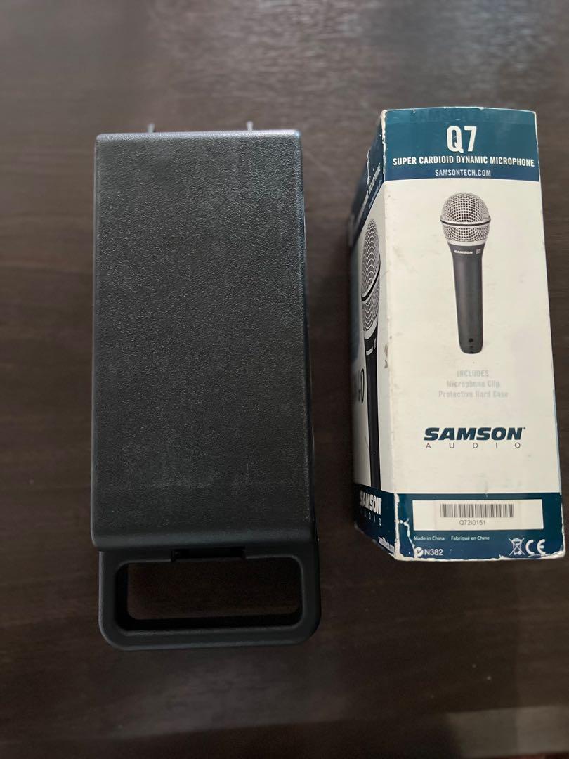 Samson Q7 super cardioid dynamic microphone with Hercules quick turn ...