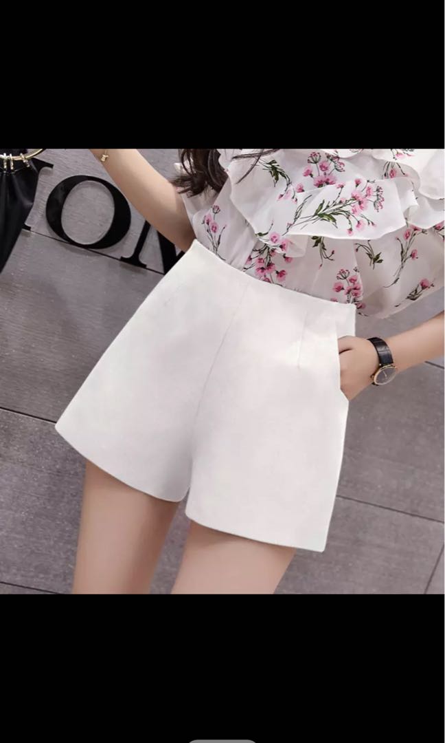 Smart casual white shorts, Women's Fashion, Bottoms, Shorts on Carousell