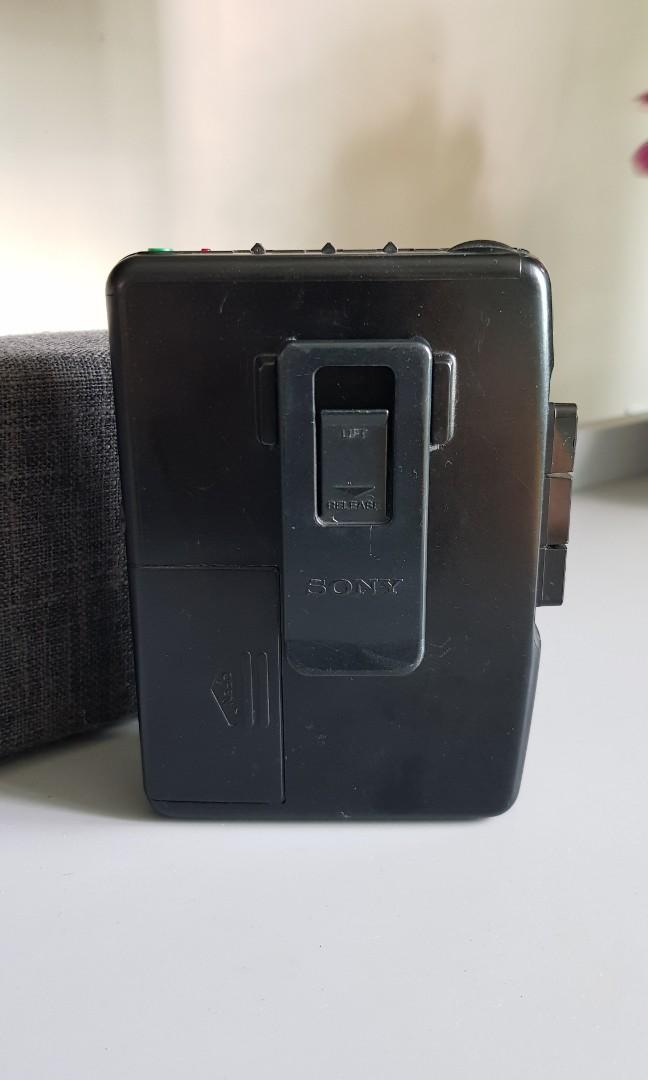 Sony Walkman WM-FX20 AM / FM Radio Portable Cassette Tape Player Rare ...