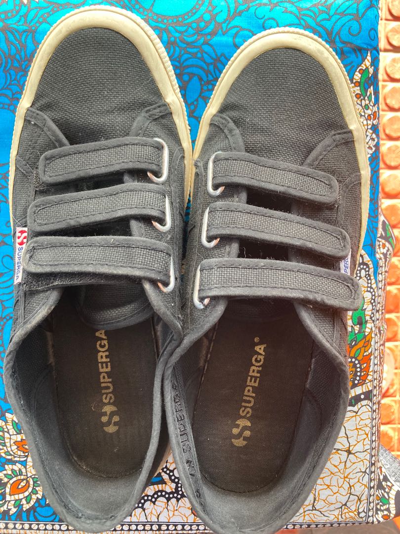 Superga Black velcro style, Men's Fashion, Footwear, Sneakers on Carousell