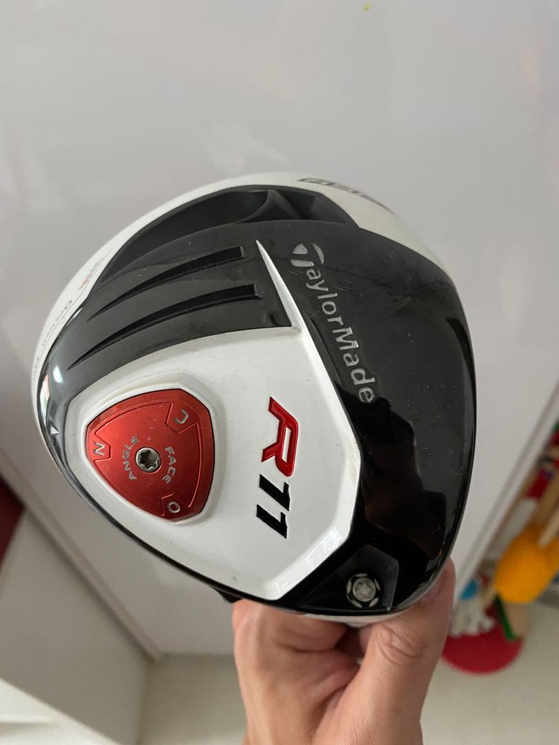 TaylorMade R11 Driver, Sports Equipment, Sports & Games, Golf on Carousell