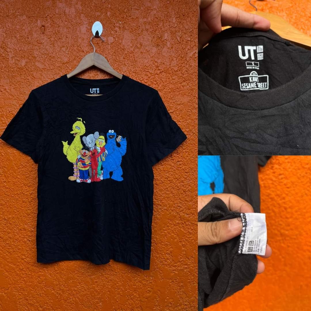 Uniqlo Sesame X Kaws, Men's Fashion, Tops & Sets, Tshirts & Polo Shirts ...