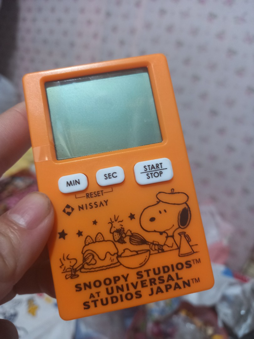 Universal Studios Snoopy Timer, Hobbies & Toys, Toys & Games on Carousell