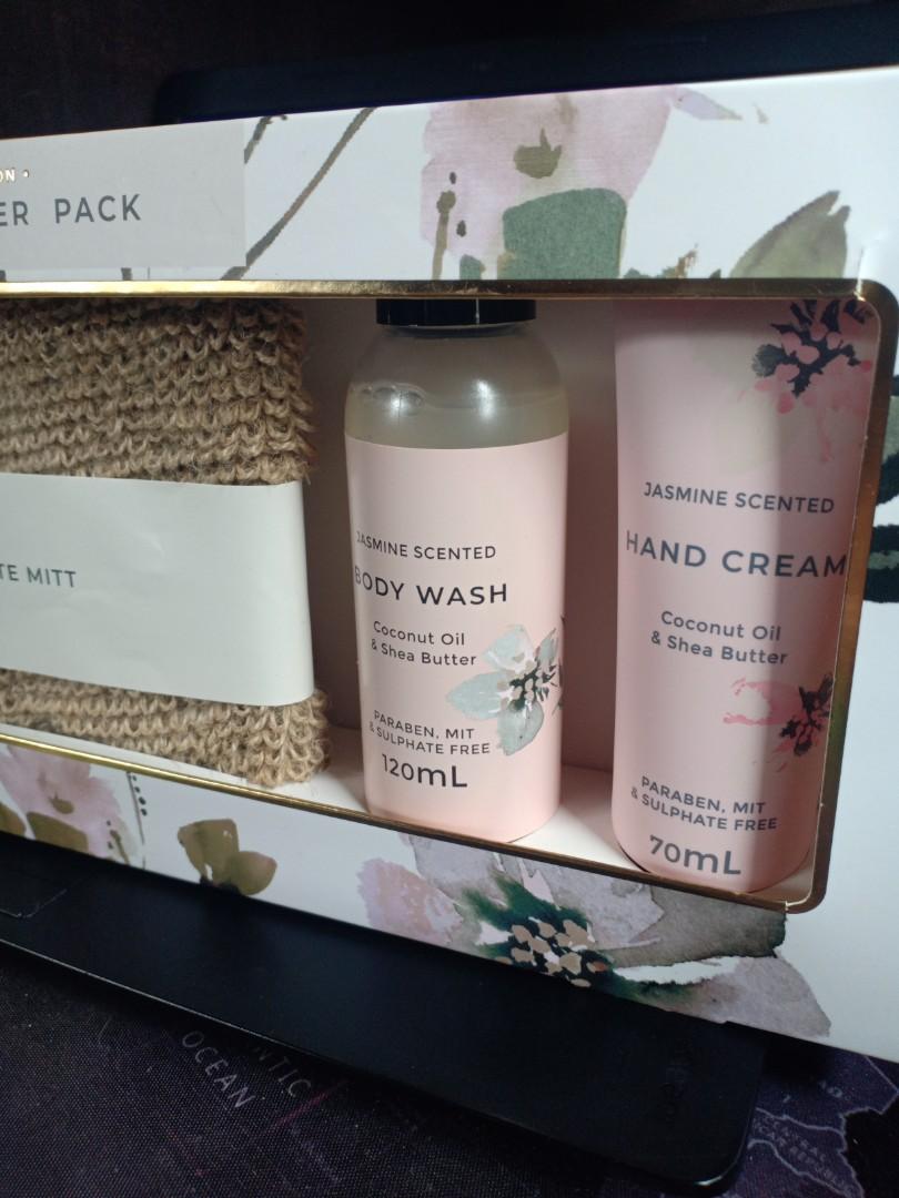 anko deluxe pamper pack likited edition, Beauty & Personal Care, Bath ...