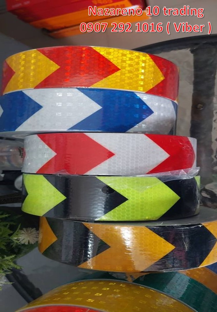 Arrow type Reflectorized sticker 31, Commercial & Industrial ...
