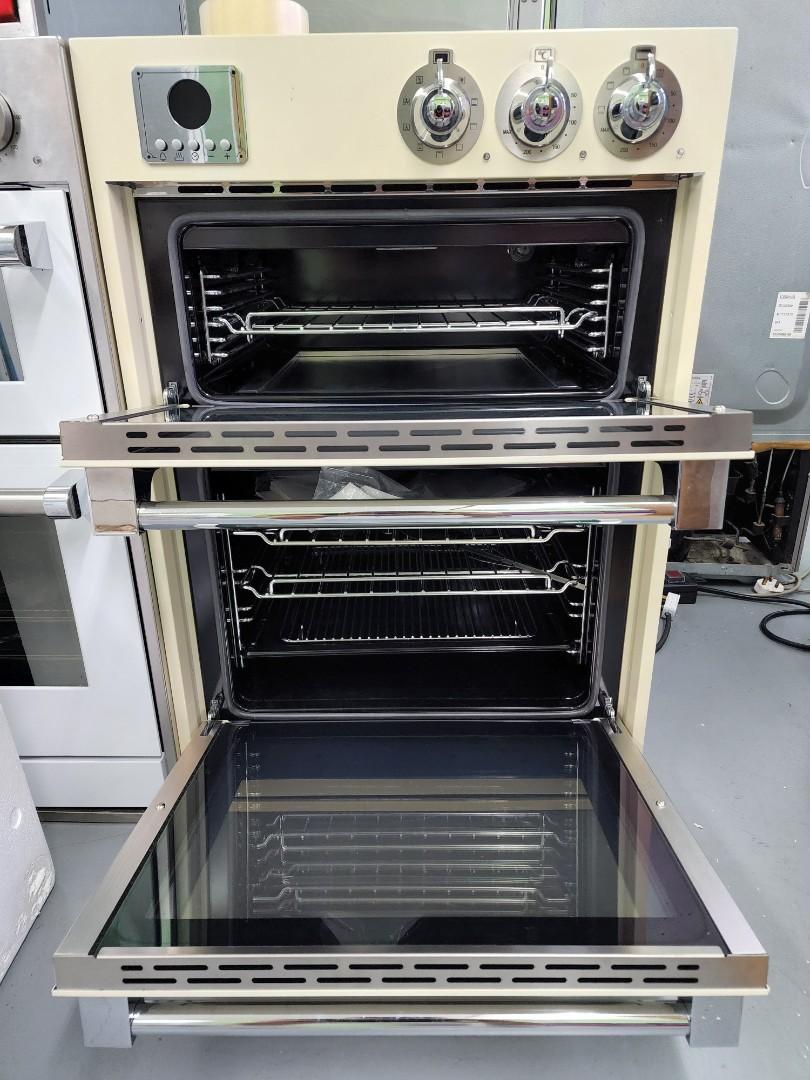 Build in oven , vintage model oven, Furniture & Home Living, Bathroom ...