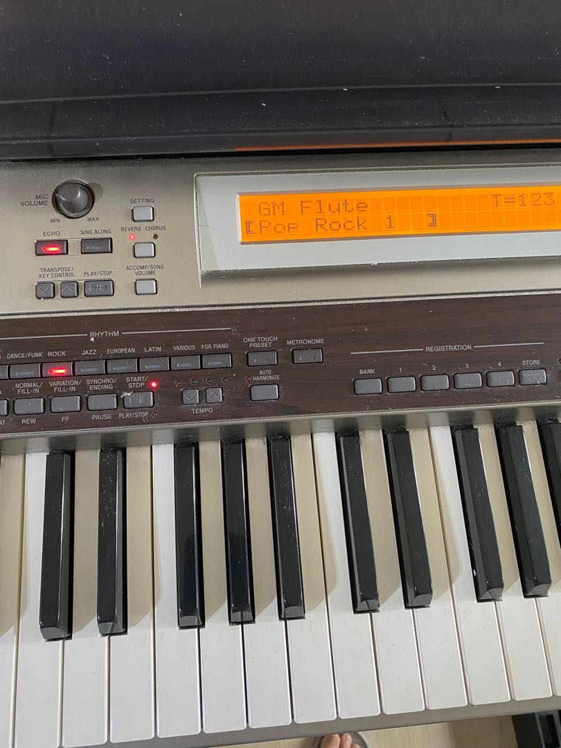 Casio Digital Piano PX400R Privia, Hobbies & Toys, Music & Media ...