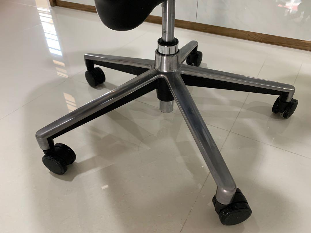 Ergohuman chair, Furniture & Home Living, Furniture, Chairs on Carousell