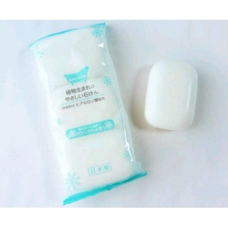 Japan Soaps: Kao White/Hyaluronic Acid 3in1 bath soap/Cow Soap, Beauty ...